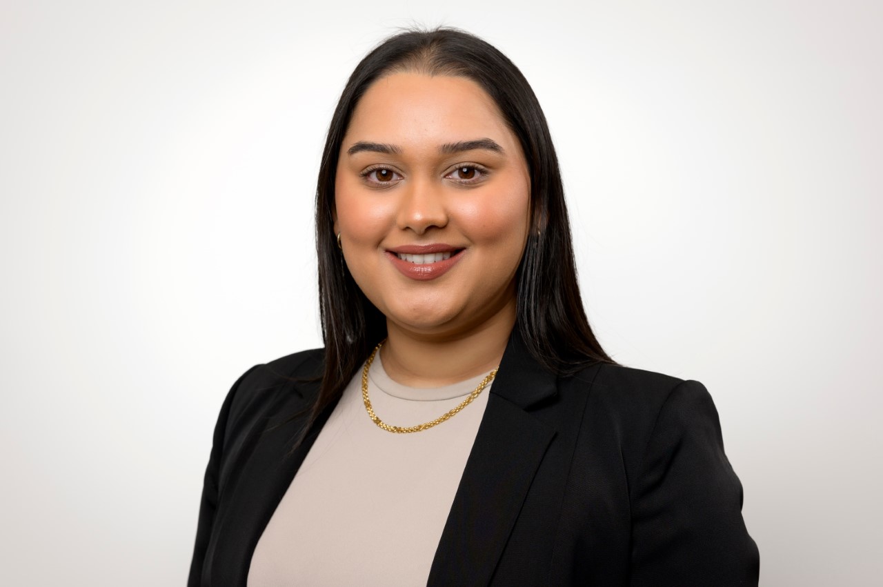 Aashna Lohia - McCabes Lawyers